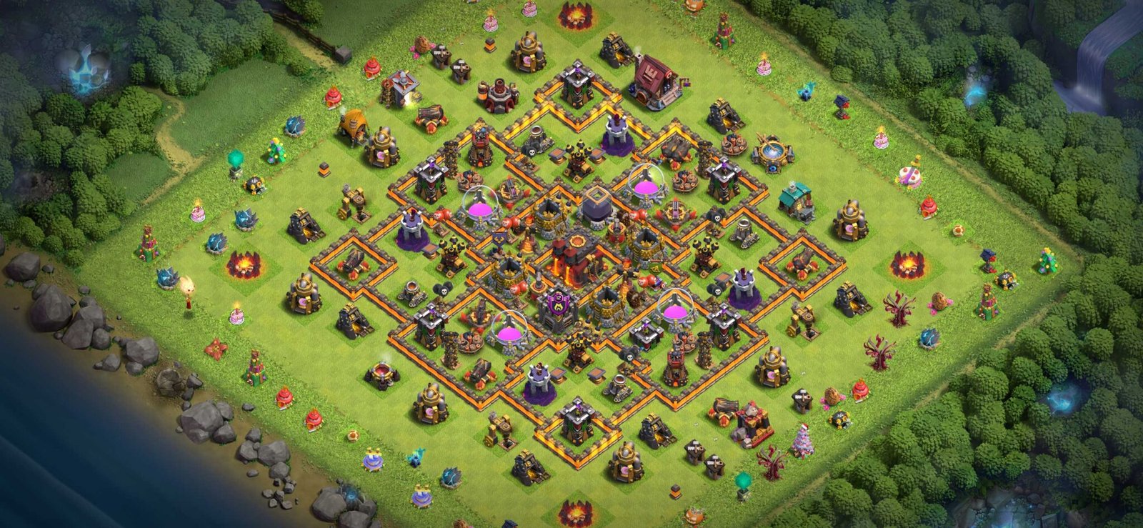 Town Hall 10 - CoC Base Layouts