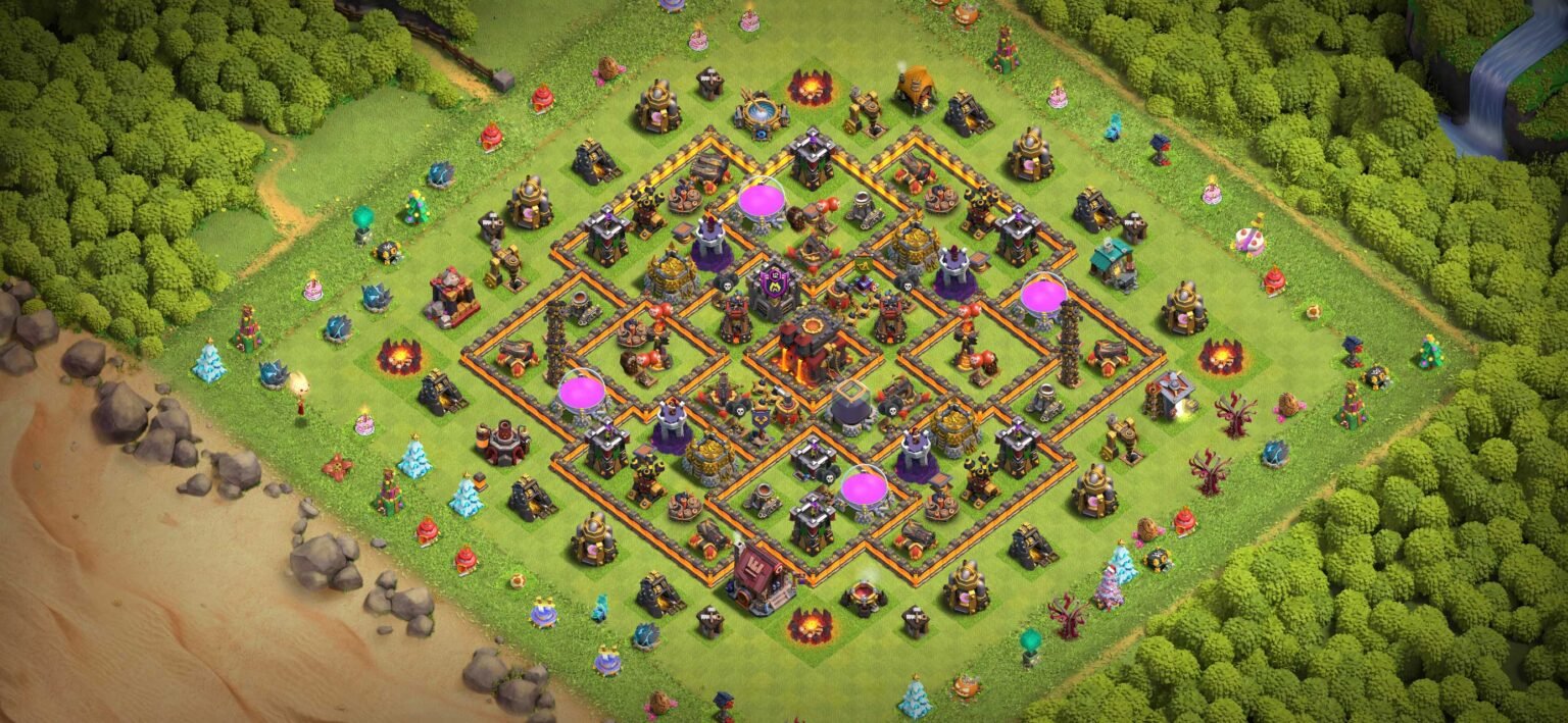 Town Hall 10 - CoC Base Layouts